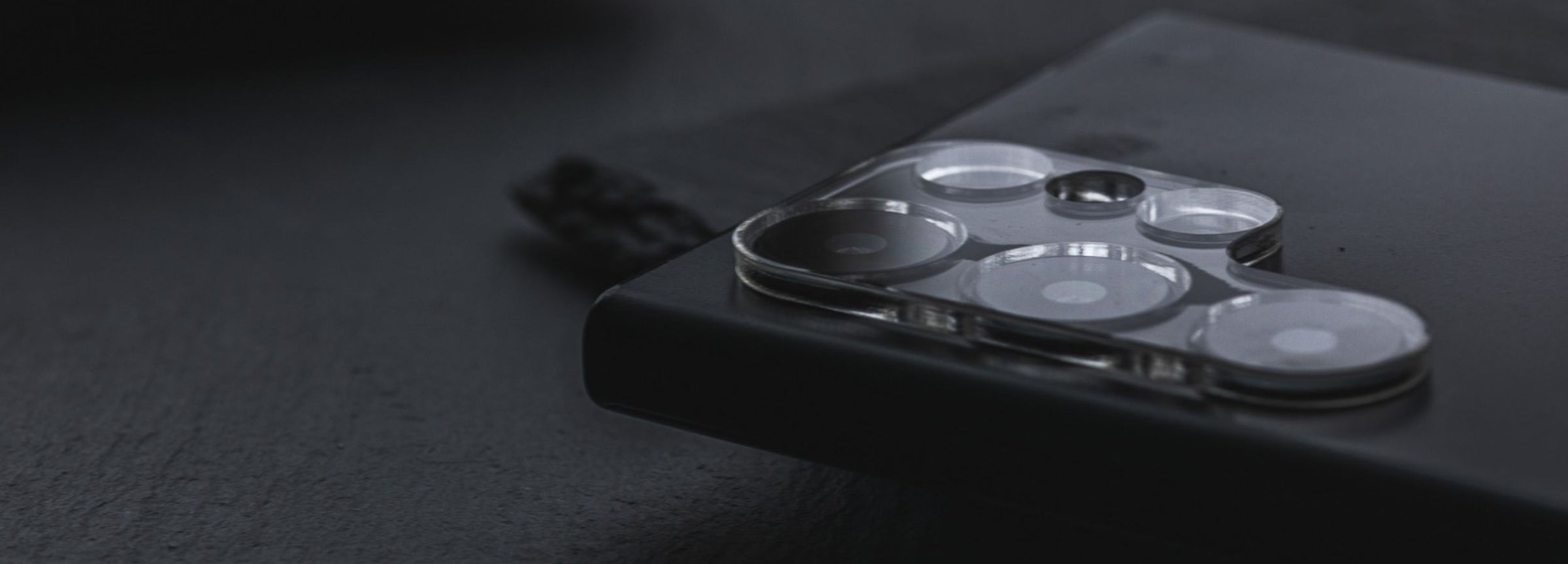 Apple iPhone 15 Pro / iPhone 15 Pro Max - Glass Camera Lens Protector